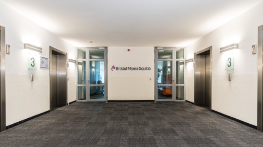 Contact - Bristol Myers Squibb